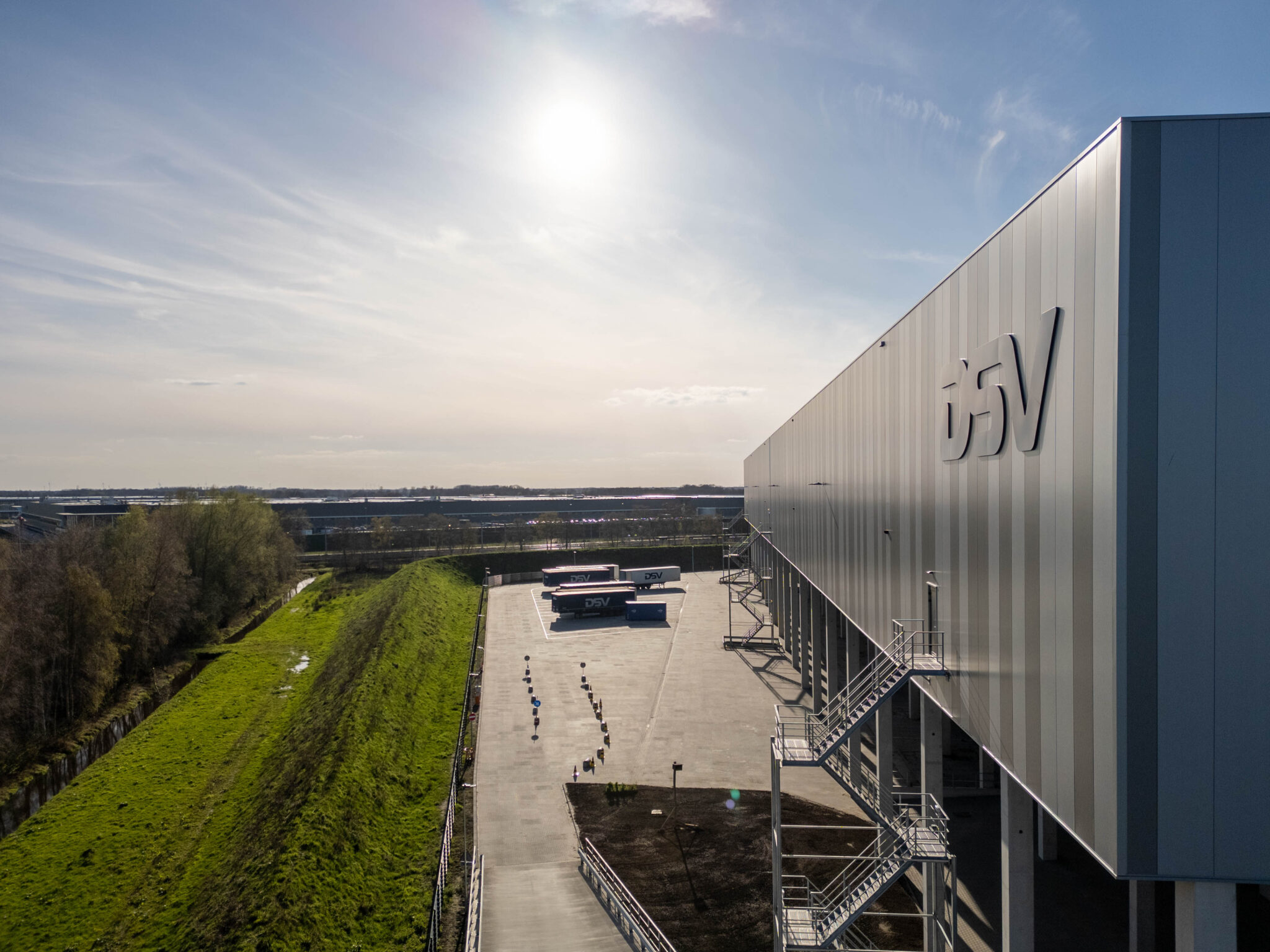 Dsv Venlo nieuwbouw: de toekomst van distributiecentra in Nederland